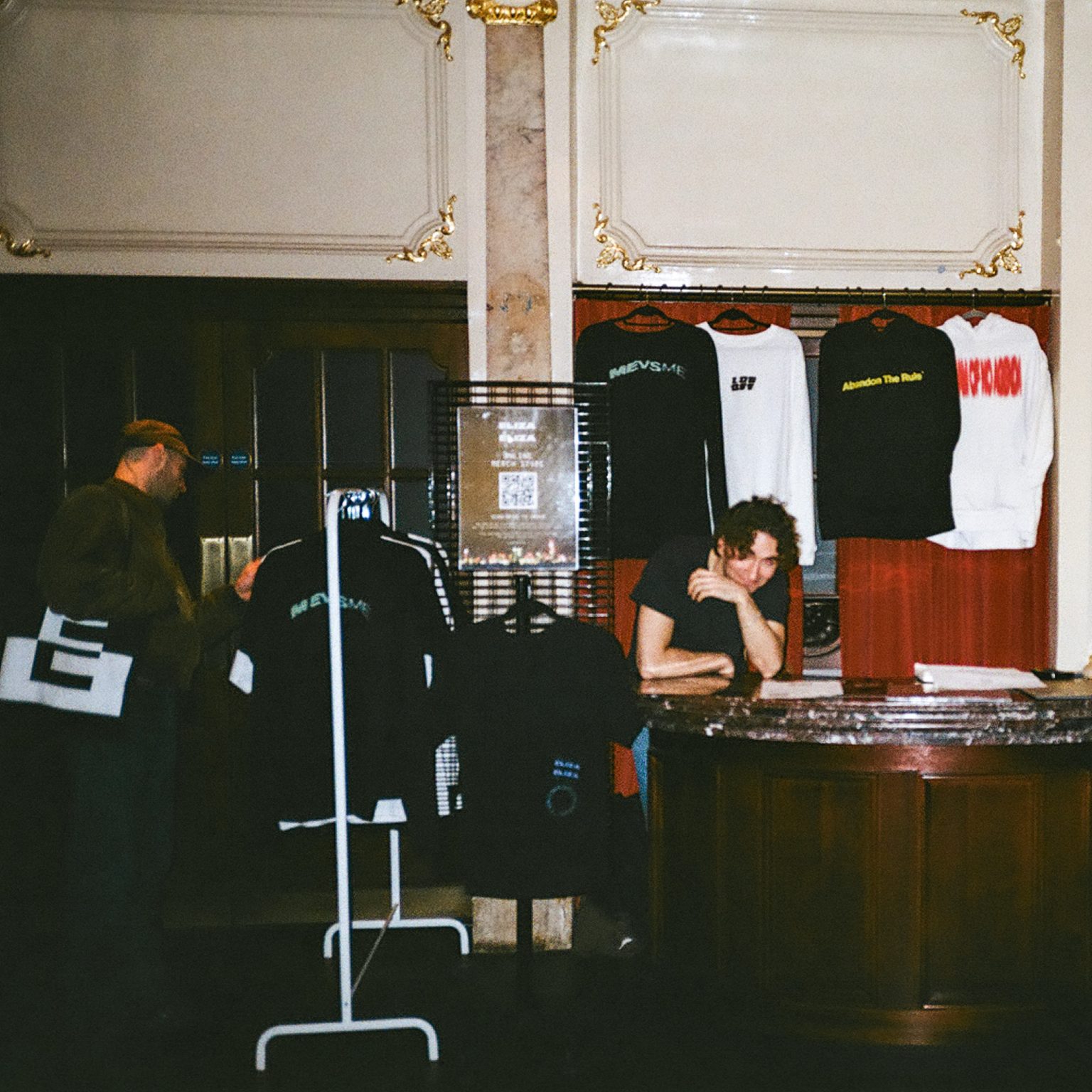 Tour merch reimagined | Everpress