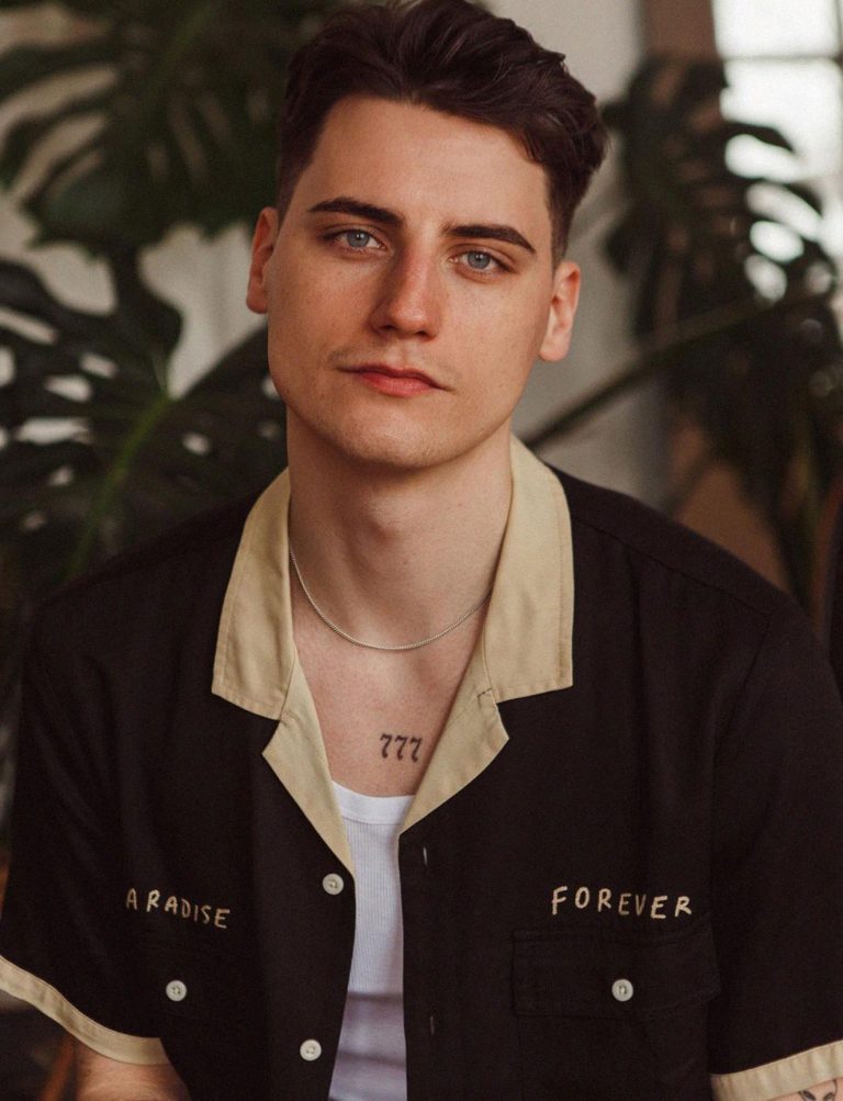 Alex Jones Wants Personality Over Perfection | Everpress